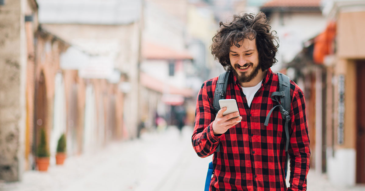 Tips when taking your mobile phone overseas | UniBank